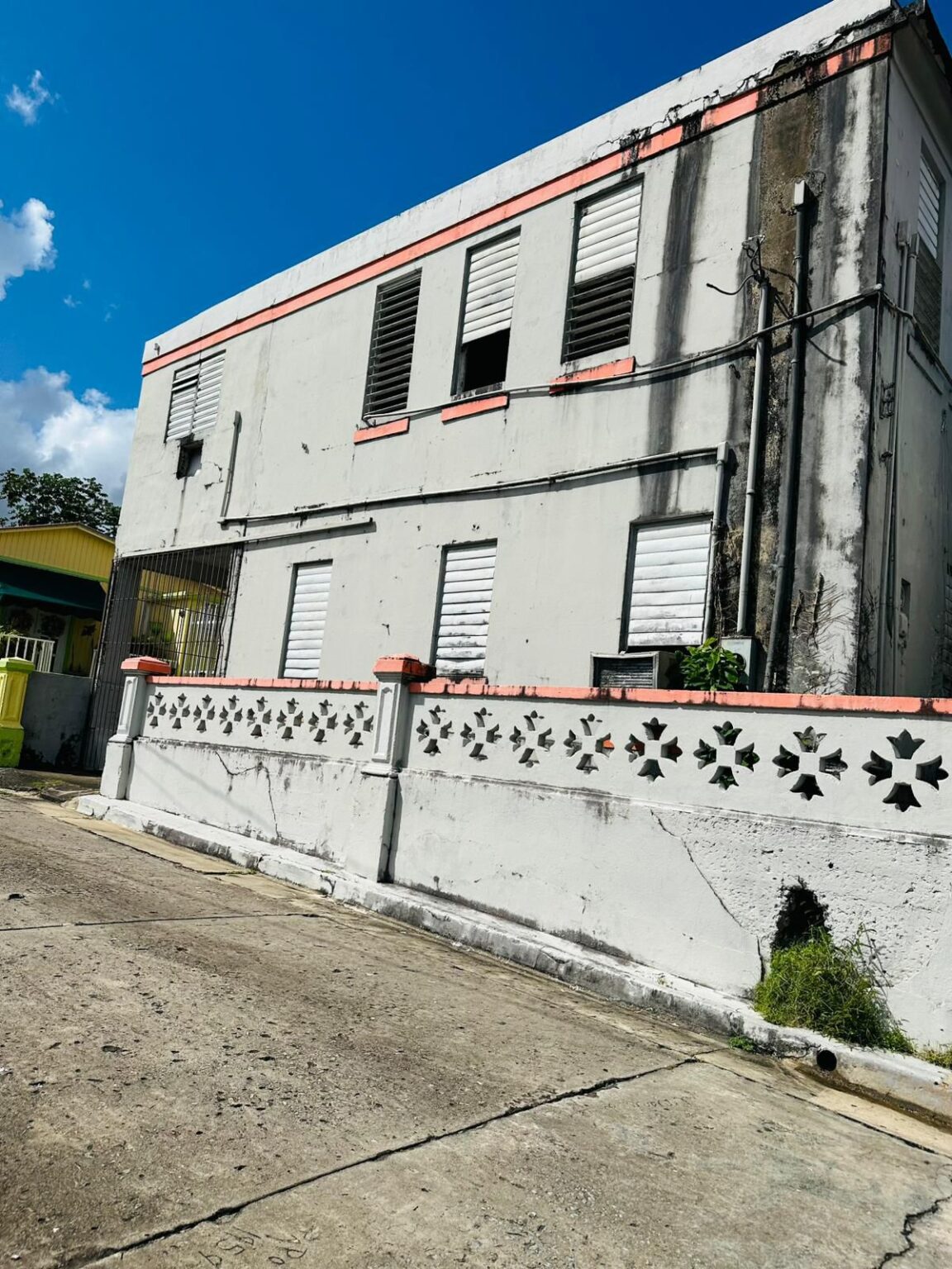 Legislatura de Humacao aprueba reglamento para atender estorbos ...